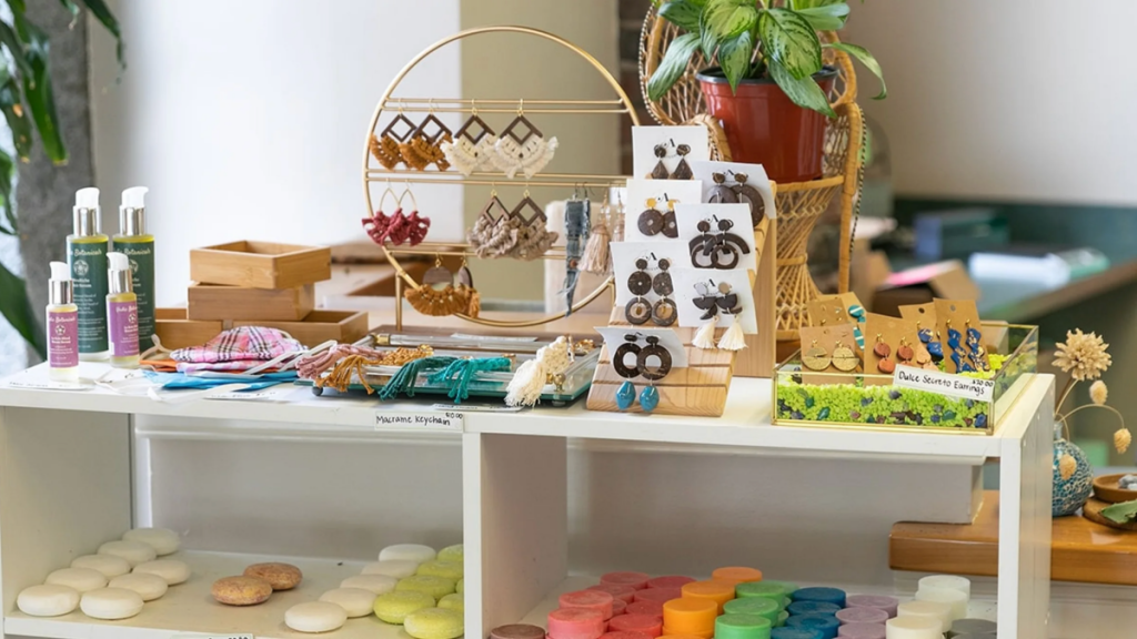 Visual Selling: Home Decor Merchandising Tactics - prMac